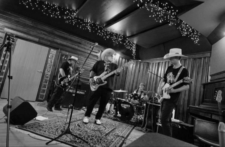 The Fat Bastards Sign To Riot Records And Announce New Single “Forearms ...