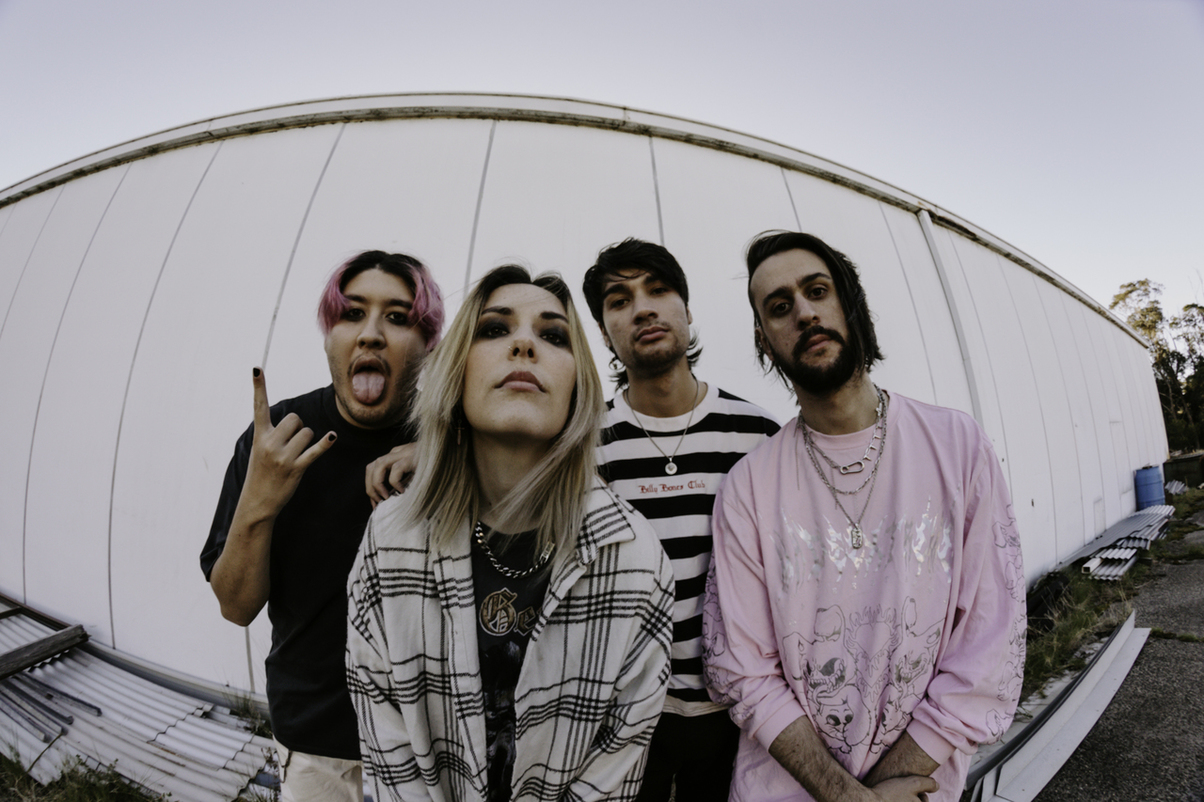 Stand Atlantic Release New Video for "Switchblade" - ThePunkSite.com