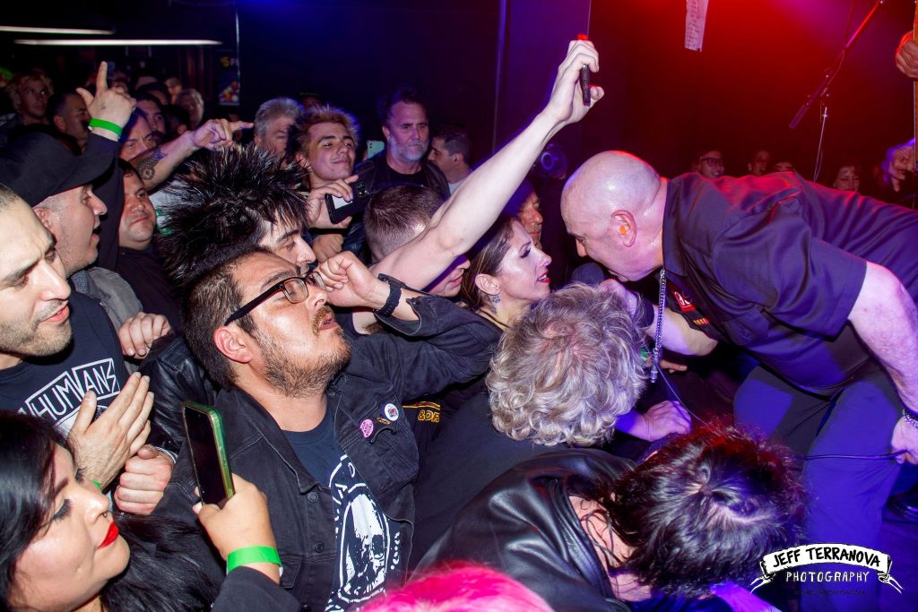 999 - Live In Los Angeles - ThePunkSite.com